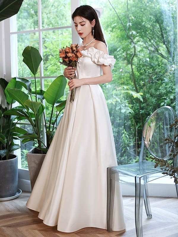 ウェディングドレス ロングドレス 二次会 半袖 Vネック サテン 結婚式 前撮り ワンピース シンプル 編み上げ 白 ブライダル 花嫁 ウエディングドレス ウェディングドレス ロングドレス 二次会 半袖 Vネック サテン 結婚式